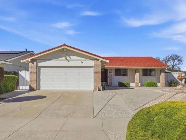 3 Br, 2 bath, Single Family 339 El Portal Way