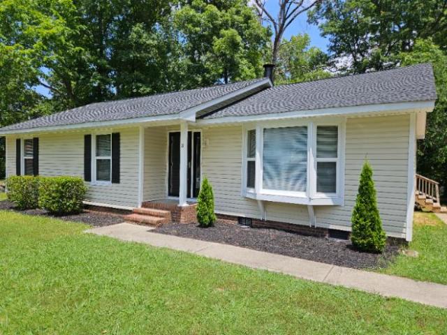 3 Br, 2 bath, Single Family 3 Chanter Ct