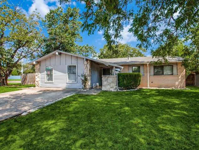 3 Br, 2 bath, Single Family 4425 Windsor Drive