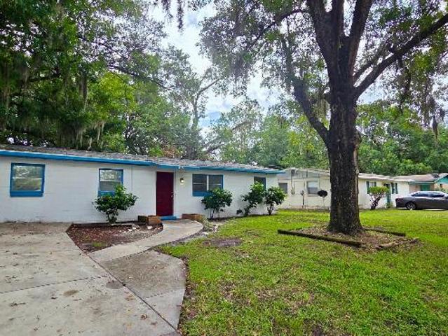3 Br, 2 bath, Single Family 4447 Melvin Cir W