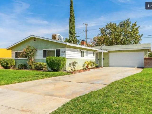 3 Br, 2 bath, Single Family 44514 Stanridge Ave
