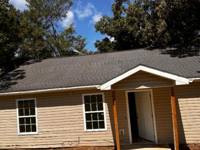 3 Br, 2 bath, Single Family 4475 Perry Ave