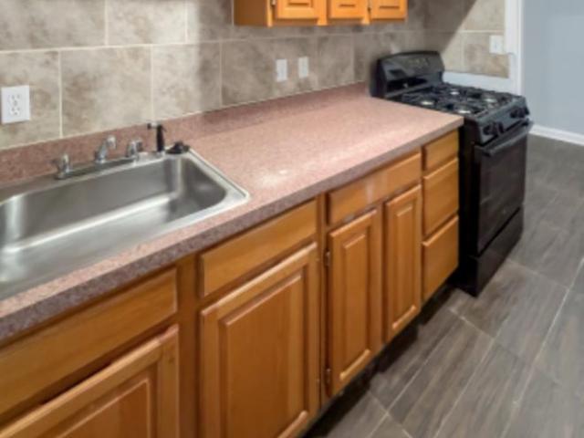 3 Br, 2 bath, Single Family 44 Forrester St Sw