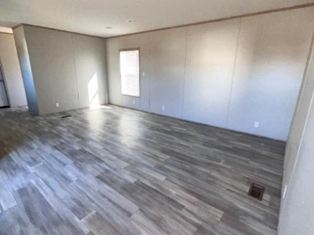3 Br, 2 bath, Single Family 4508 E 200 S