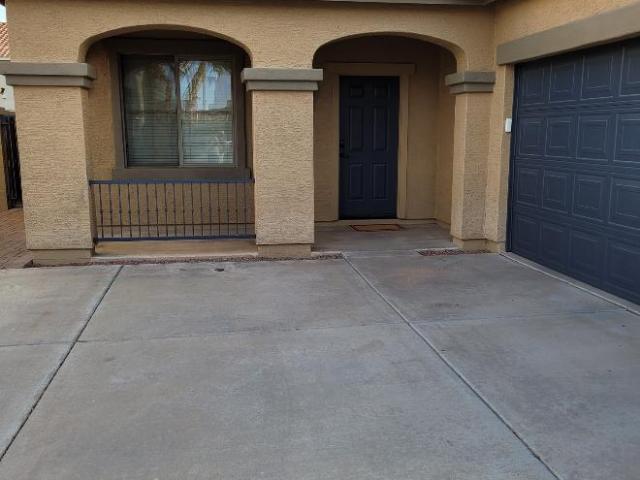 3 Br, 2 bath, Single Family 4516 E Willet St