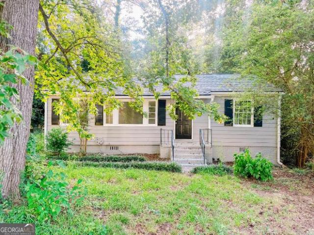 3 Br, 2 bath, Single Family 4528 Shadow Lawn Drive
