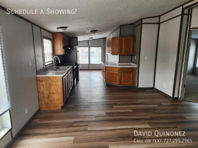 3 Br, 2 bath, Single Family 4614 E Old Trail Rd
