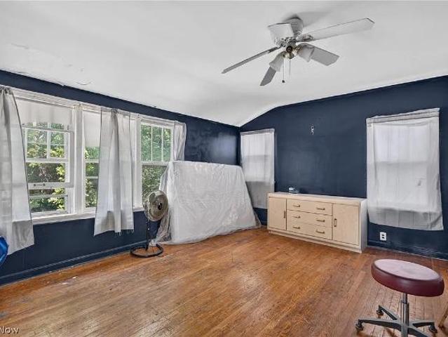 3 Br, 2 bath, Single Family 4724 Green Rd