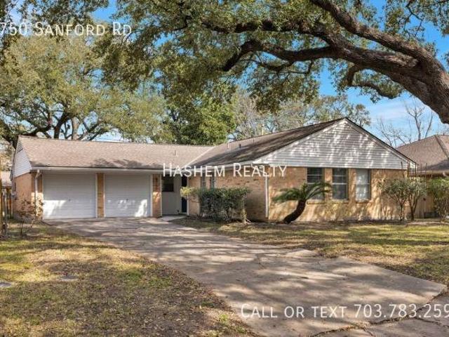 3 Br, 2 bath, Single Family 4750 Sanford Rd