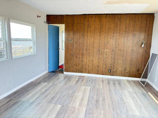 3 Br, 2 bath, Single Family 4780 Murr Road