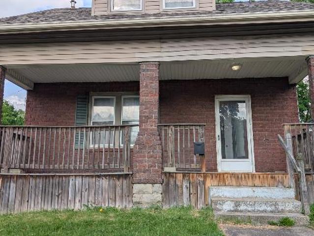3 Br, 2 bath, Single Family 478 N Ellsworth Ave