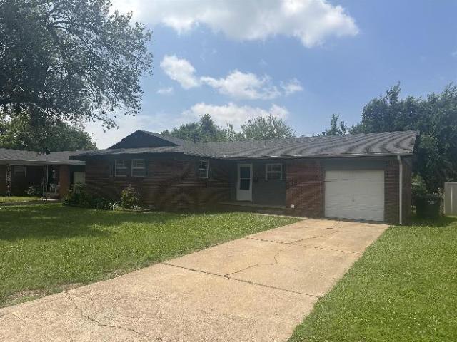 3 Br, 2 bath, Single Family 4800 Lisa Lane