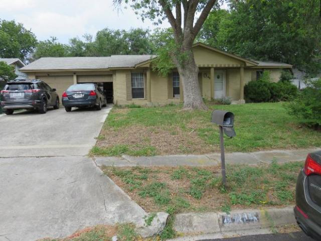 3 Br, 2 bath, Single Family 4815 Sorrento