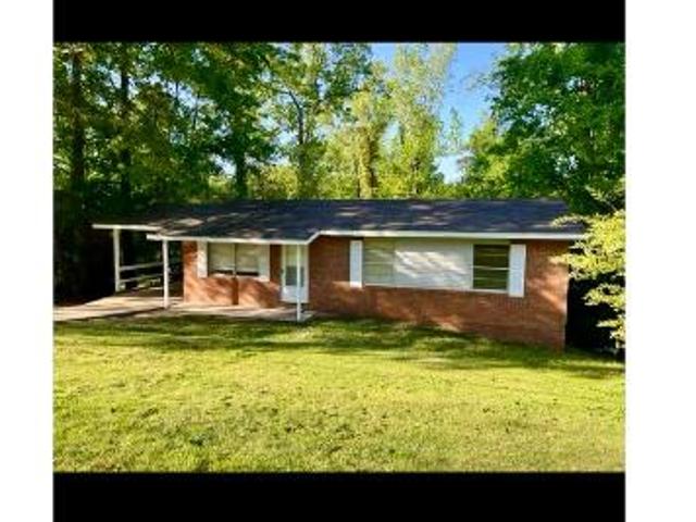 3 Br, 2 bath, Single Family 4832 Wellborn Dr