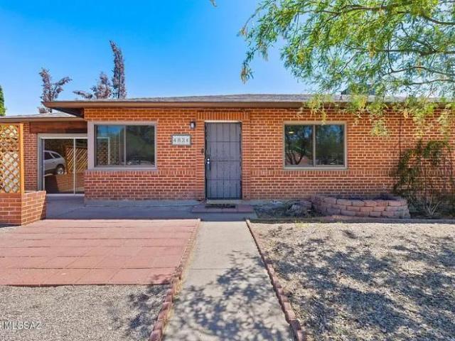 3 Br, 2 bath, Single Family 4834 E Cecelia St