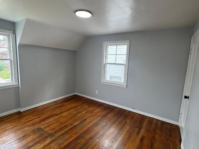 3 Br, 2 bath, Single Family 4868 E 88th St