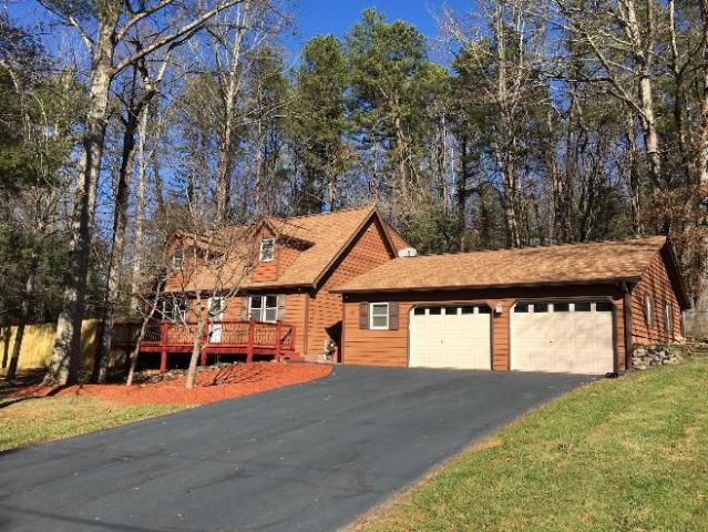 3 Br, 2 bath, Single Family 48 North Rowe Rd