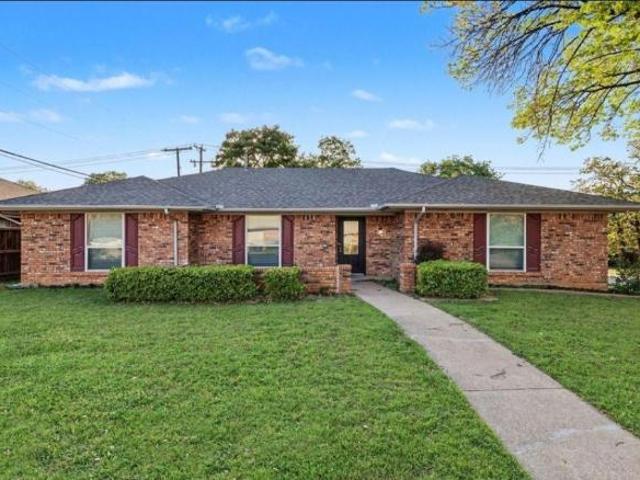 3 Br, 2 bath, Single Family 4900 Ridgeline Dr
