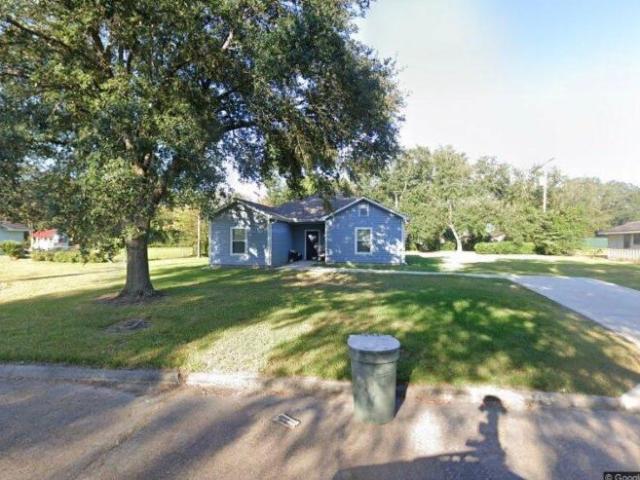 3 Br, 2 bath, Single Family 490 Enfield Ln
