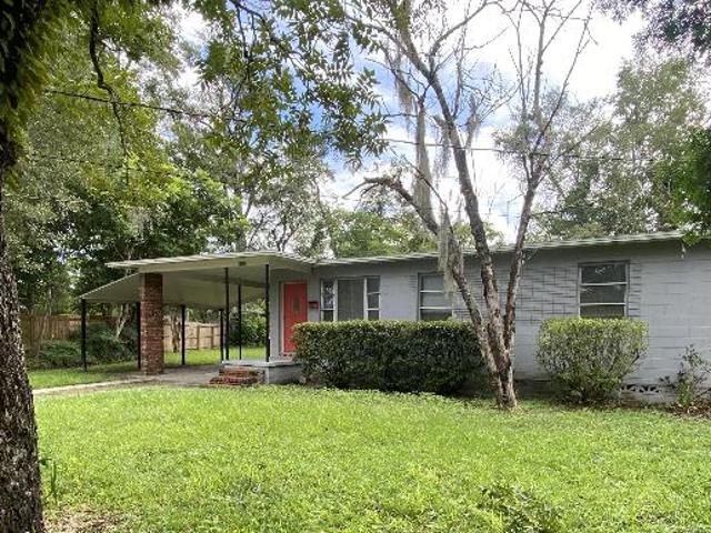 3 Br, 2 bath, Single Family 4910 Rhode Island Drive North