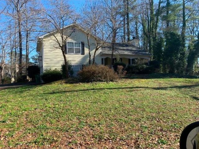3 Br, 2 bath, Single Family 4984 Turtle Rock Dr