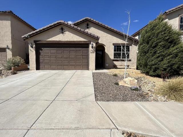 3 Br, 2 bath, Single Family 4011 Sierra Alta Avenue Northeast