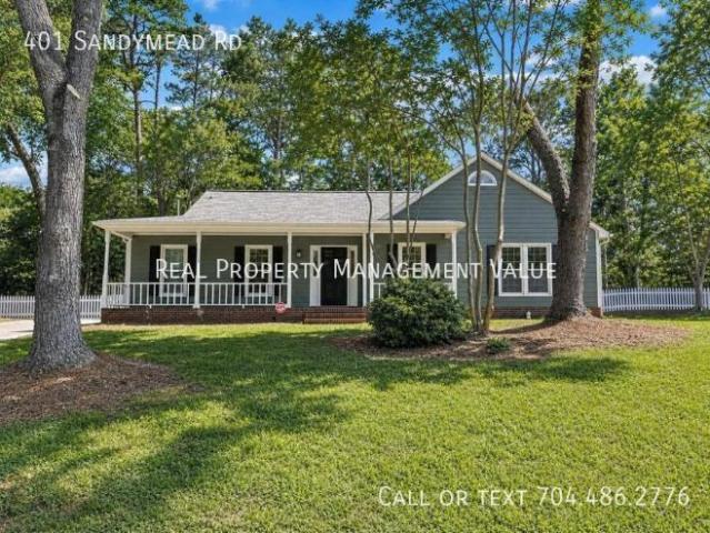 3 Br, 2 bath, Single Family 401 Sandymead Rd