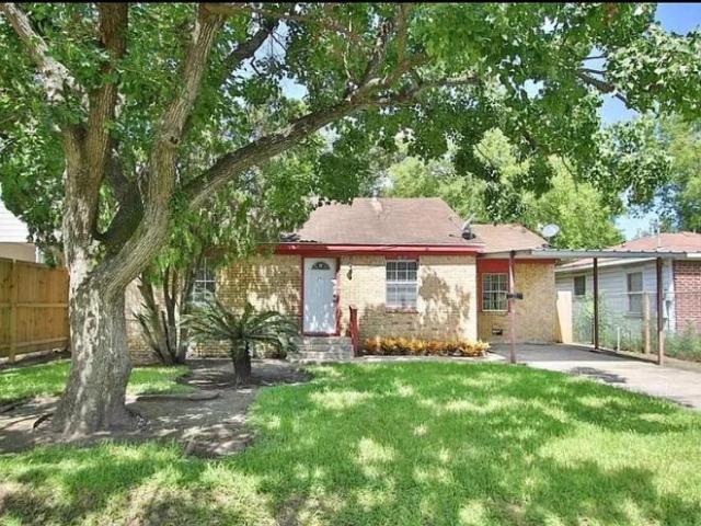 3 Br, 2 bath, Single Family 4039 Cornell St