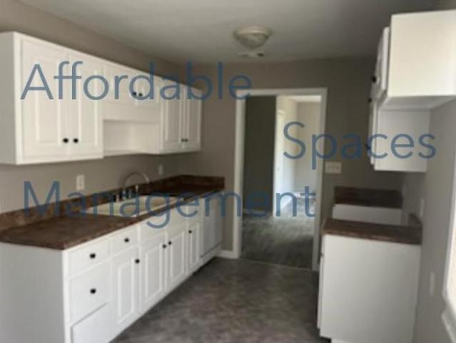 3 Br, 2 bath, Single Family 4077 St Charles Pl