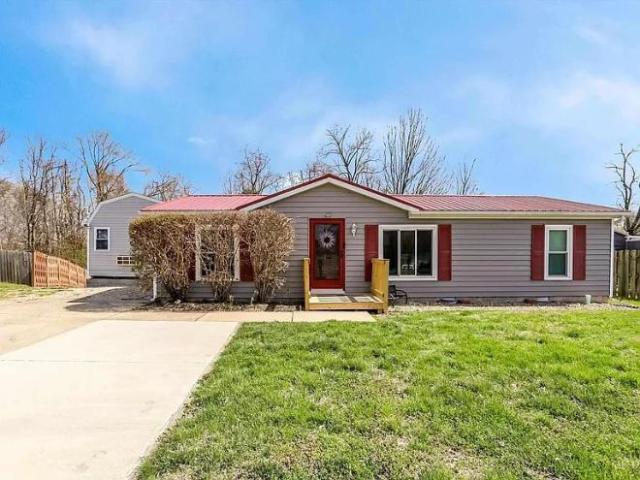 3 Br, 2 bath, Single Family 4108 Red Rock Rd