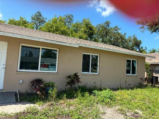 3 Br, 2 bath, Single Family 4112 56th Ave Terrace East