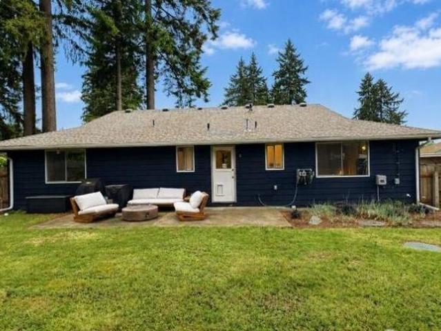 3 Br, 2 bath, Single Family 4114 64th Street Ct