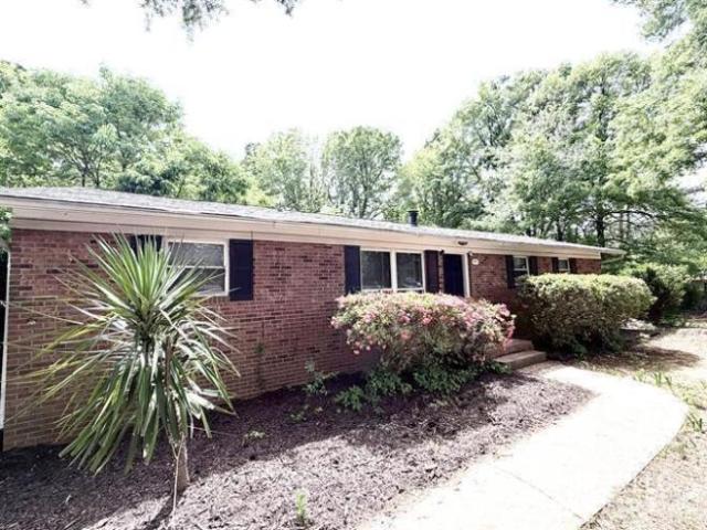 3 Br, 2 bath, Single Family 4117 David Cox Rd