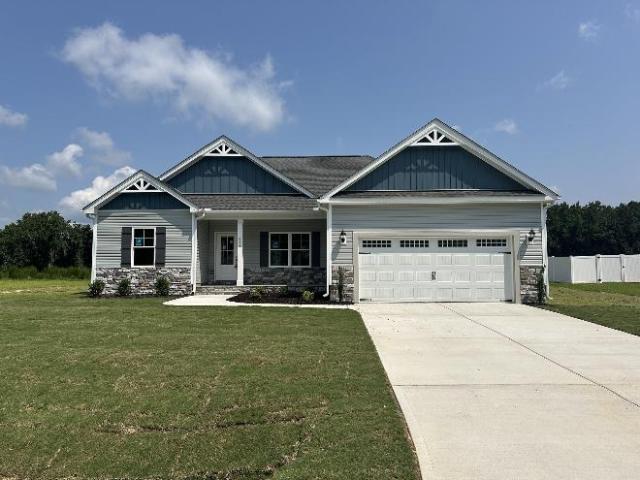 3 Br, 2 bath, Single Family 411 Creeks Edge Dr