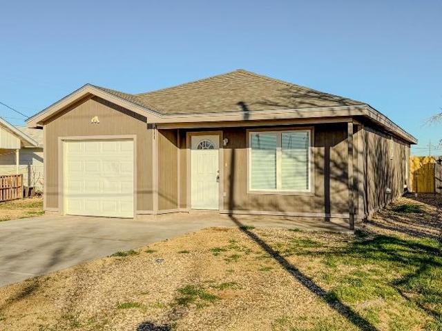 3 Br, 2 bath, Single Family 411 David Ave