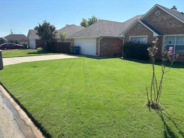 3 Br, 2 bath, Single Family 411 Meadow Lane
