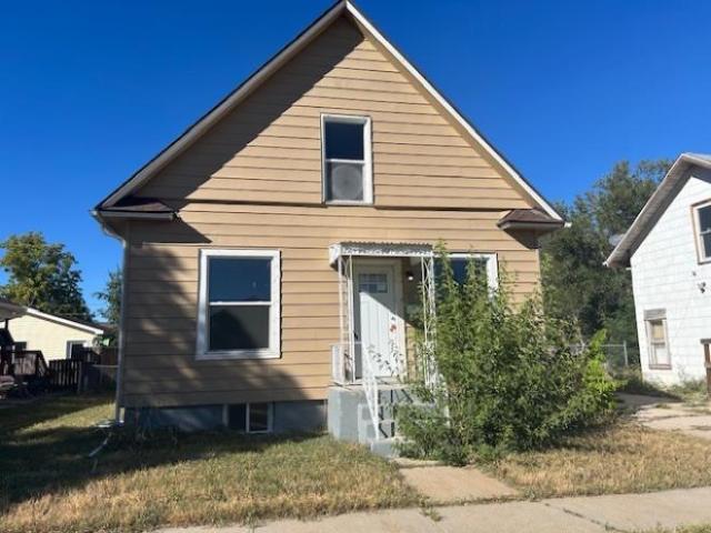 3 Br, 2 bath, Single Family 412 Taylor