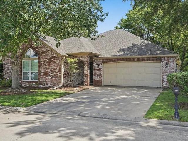 3 Br, 2 bath, Single Family 412 N Forest Ridge Blvd