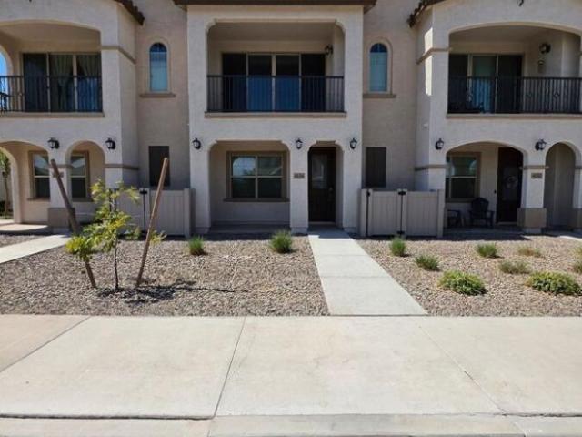 3 Br, 2 bath, Single Family 4134 E Pinto Dr