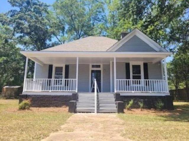 3 Br, 2 bath, Single Family 4138 Herring Street