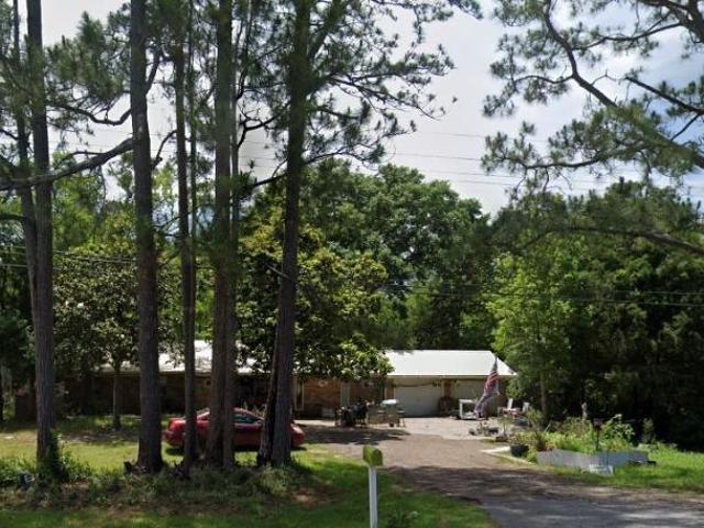 3 Br, 2 bath, Single Family 4142 Bienville Blvd
