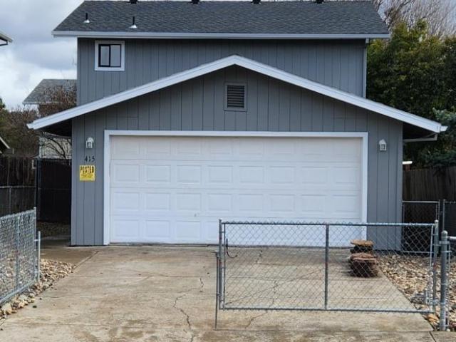 3 Br, 2 bath, Single Family 415 Lorraine Ave