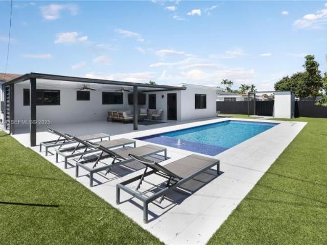 3 Br, 2 bath, Single Family 4165 W 5 Ln