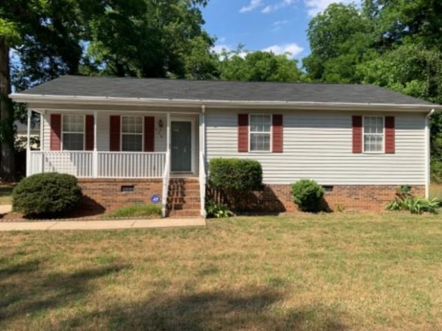 3 Br, 2 bath, Single Family 420 Oscar St