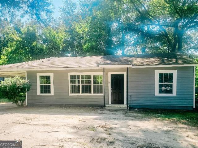 3 Br, 2 bath, Single Family 421 North Avenue