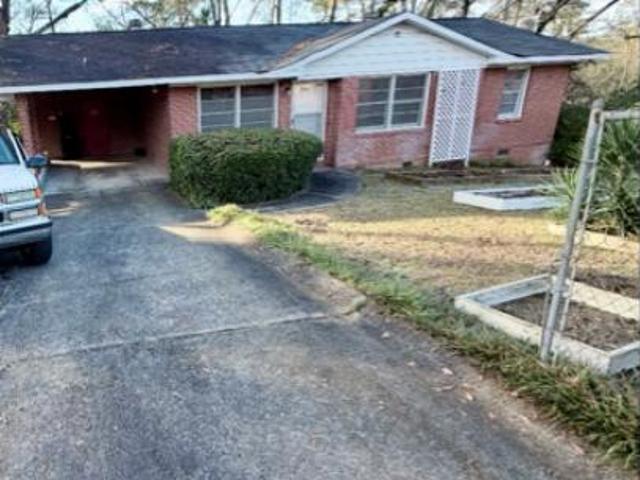3 Br, 2 bath, Single Family 4222 Yates Drive