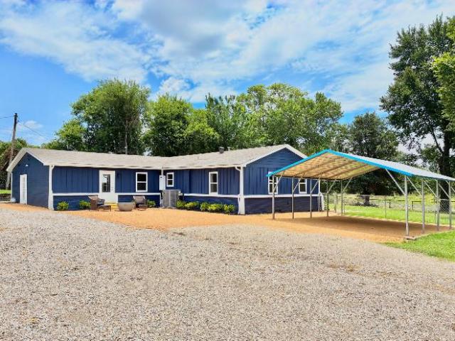 3 Br, 2 bath, Single Family 4223 Skyview Ct