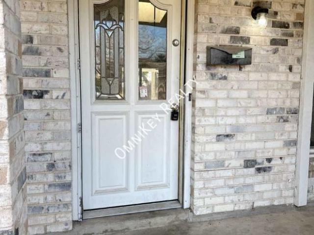 3 Br, 2 bath, Single Family 422 Woodmere Dr