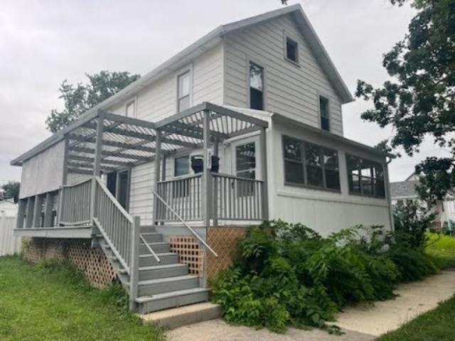 3 Br, 2 bath, Single Family 427 N Wabash