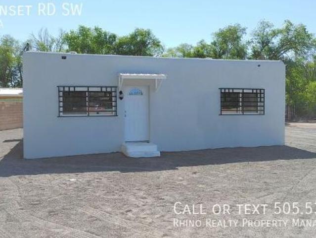 3 Br, 2 bath, Single Family 425 Sunset Rd SW
